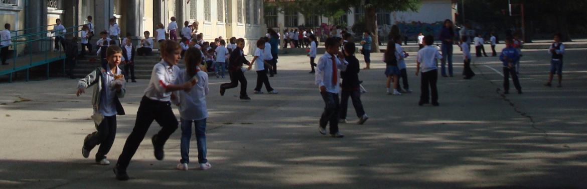 Tobacco & Vapour Free Schools | Island Health